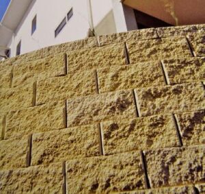 KEYSTONE FLUSHFACE BLOCK 457x305x203mm