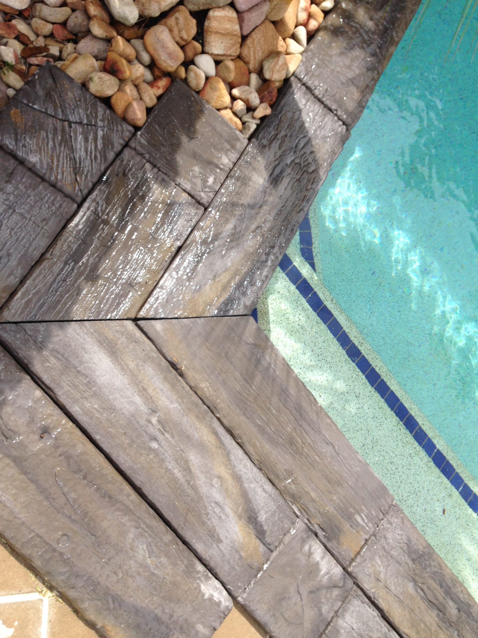 Edenstone Pebble 400x100x40mm Border Paver